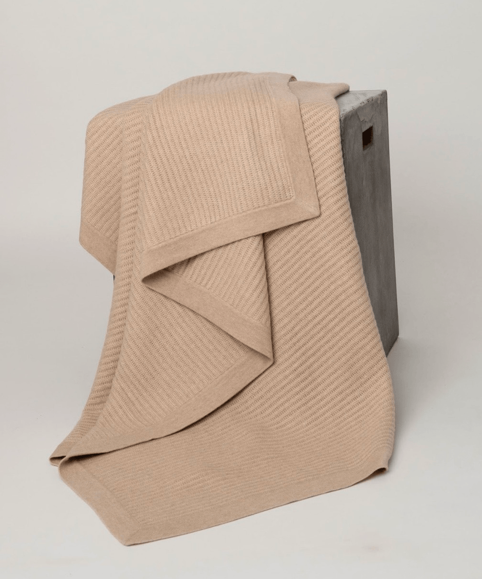 Pillows & Throws – Stephenson House